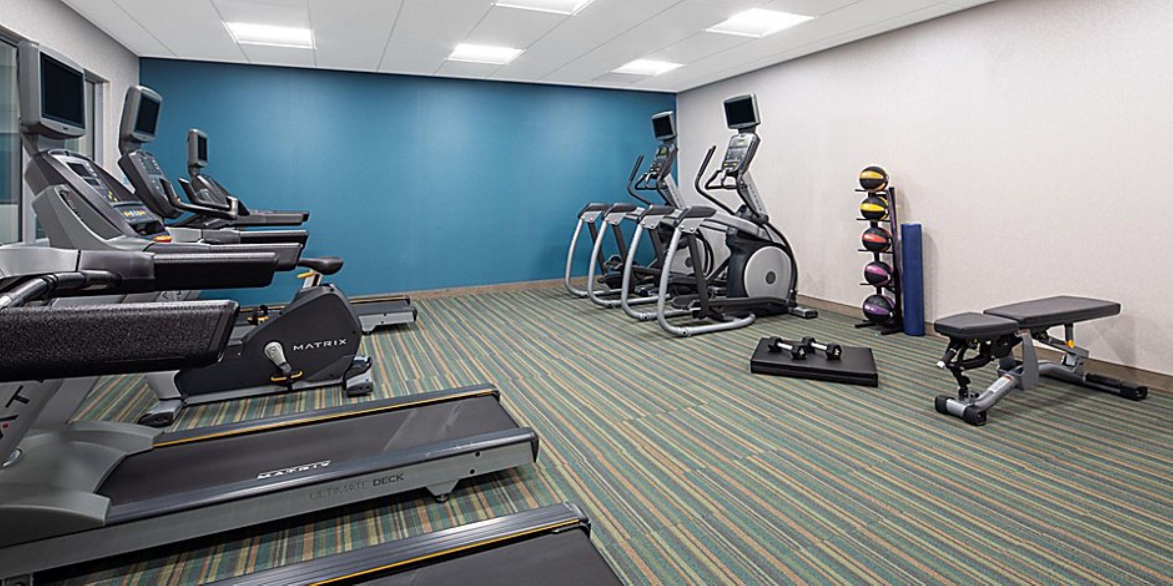 Holiday Inn Express And Suites 丽晶 洲际酒店集团旗下酒店