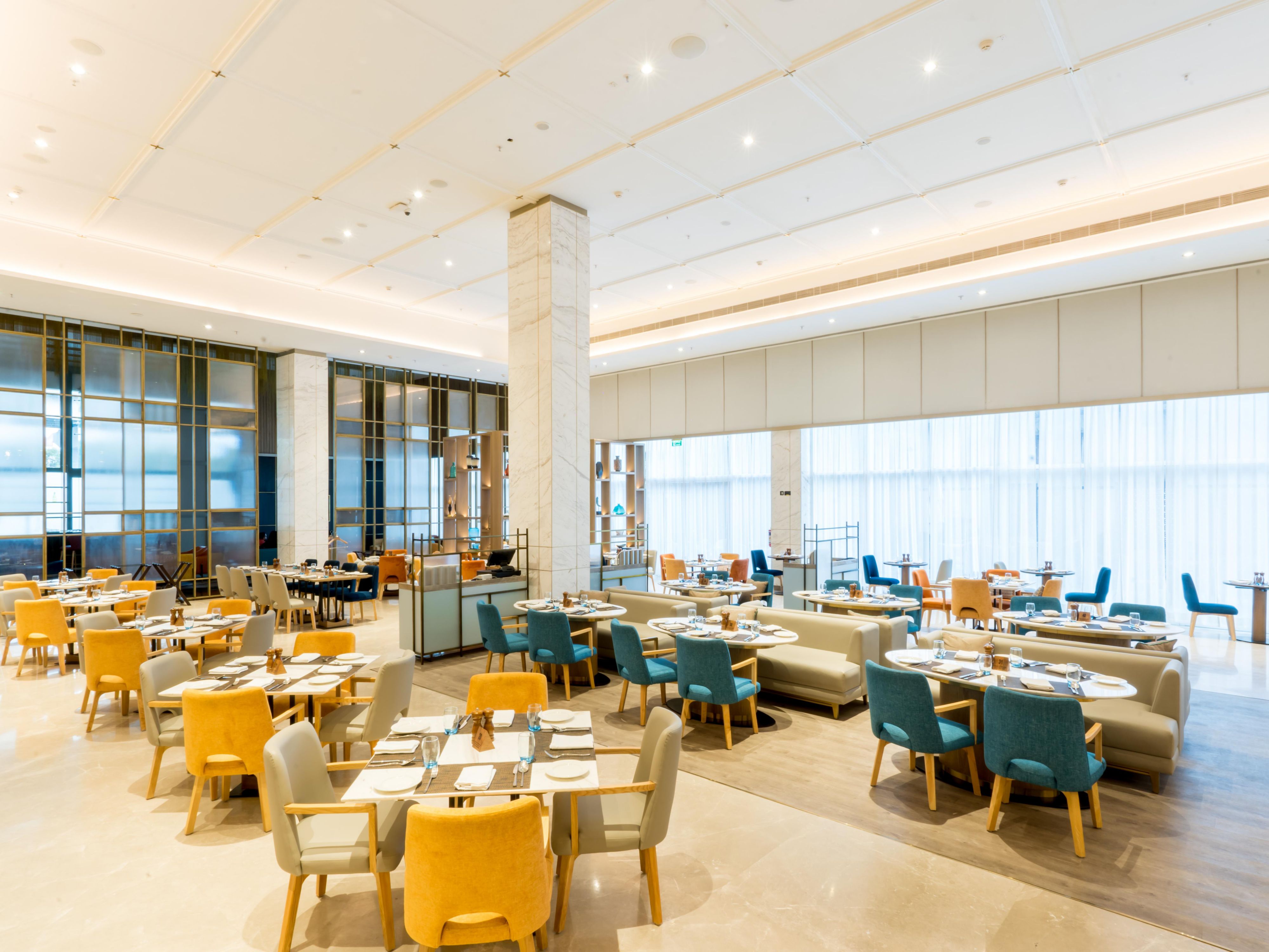 Hotel in Lucknow | Holiday Inn Lucknow Airport Hotel